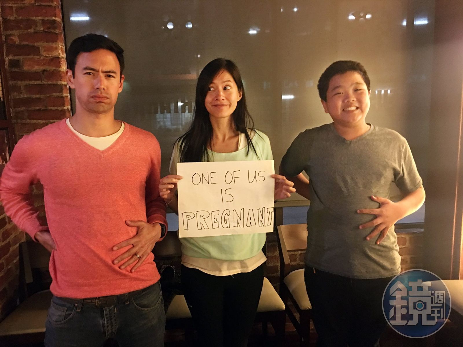 Janet走出低潮 37歲有孕臉書報喜 - 鏡週刊 Mirror Media