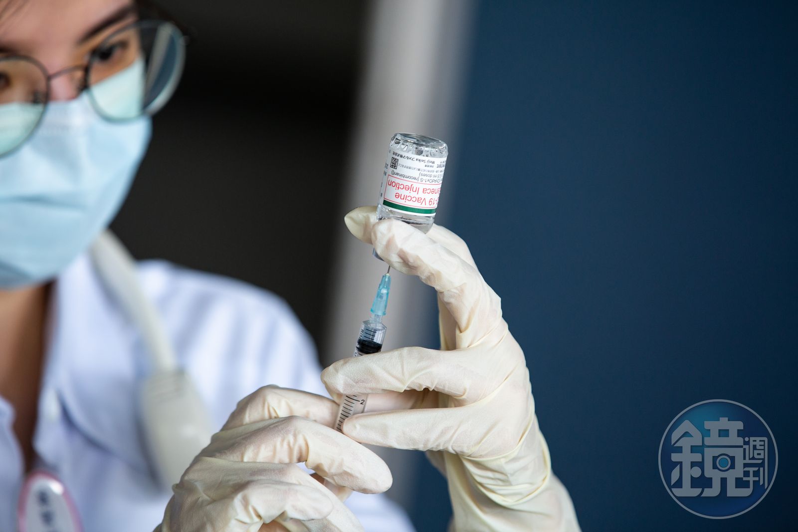 民眾取消第2劑AZ等BNT混打 醫分析副作用直呼「大可不必」 - 鏡週刊 Mirror Media