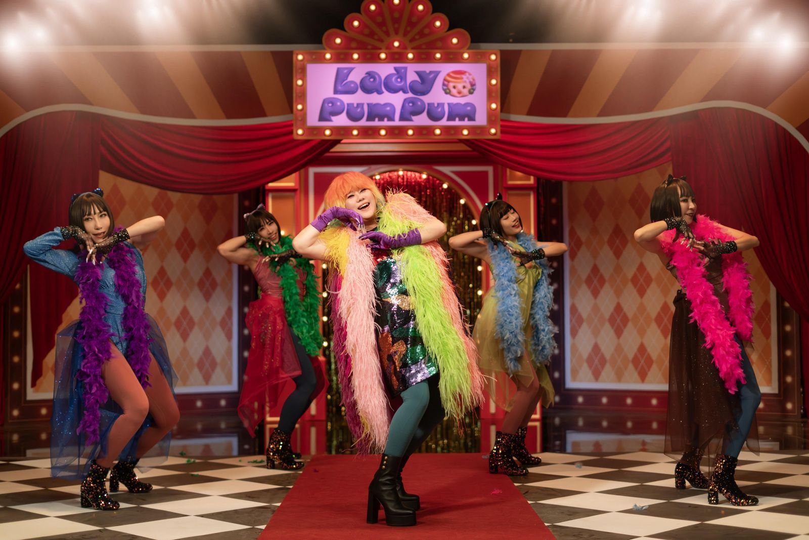 這是林美秀？「Lady Pum Pum」勾出騷舞靈魂 跳到瘀青腫成大象腿 - 鏡週刊 Mirror Media