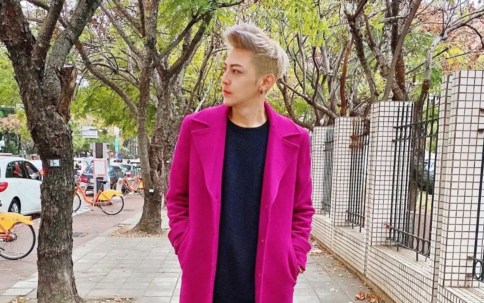 Fans17被抄！涉案20萬交保 小哥哥艾理：以為公司都沒賺錢 - 鏡週刊 Mirror Media