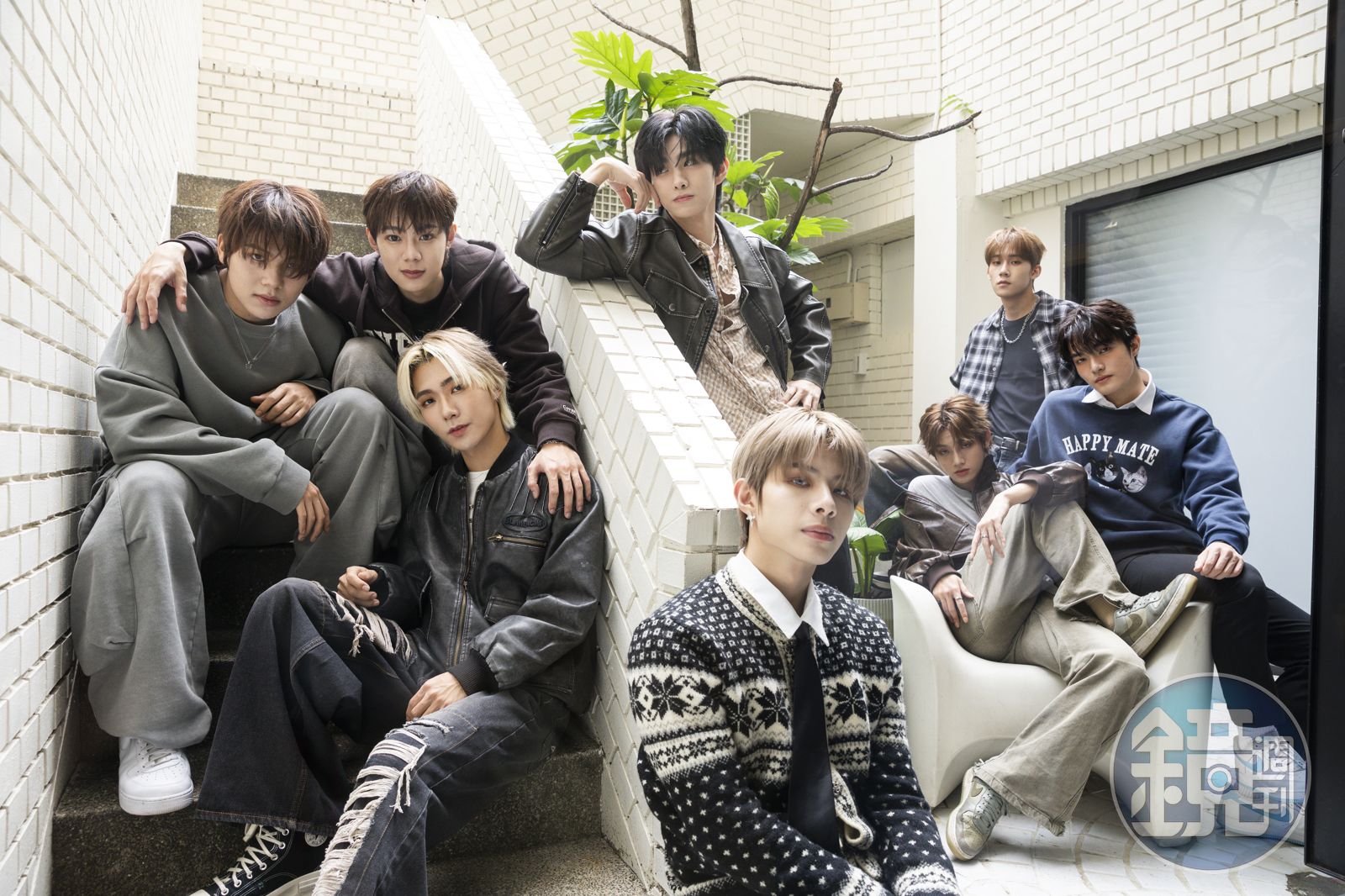 【ARKis專訪1】出道單曲籌備僅花3天 東翰笑「像8個喪屍在跳舞」 - 鏡週刊 Mirror Media