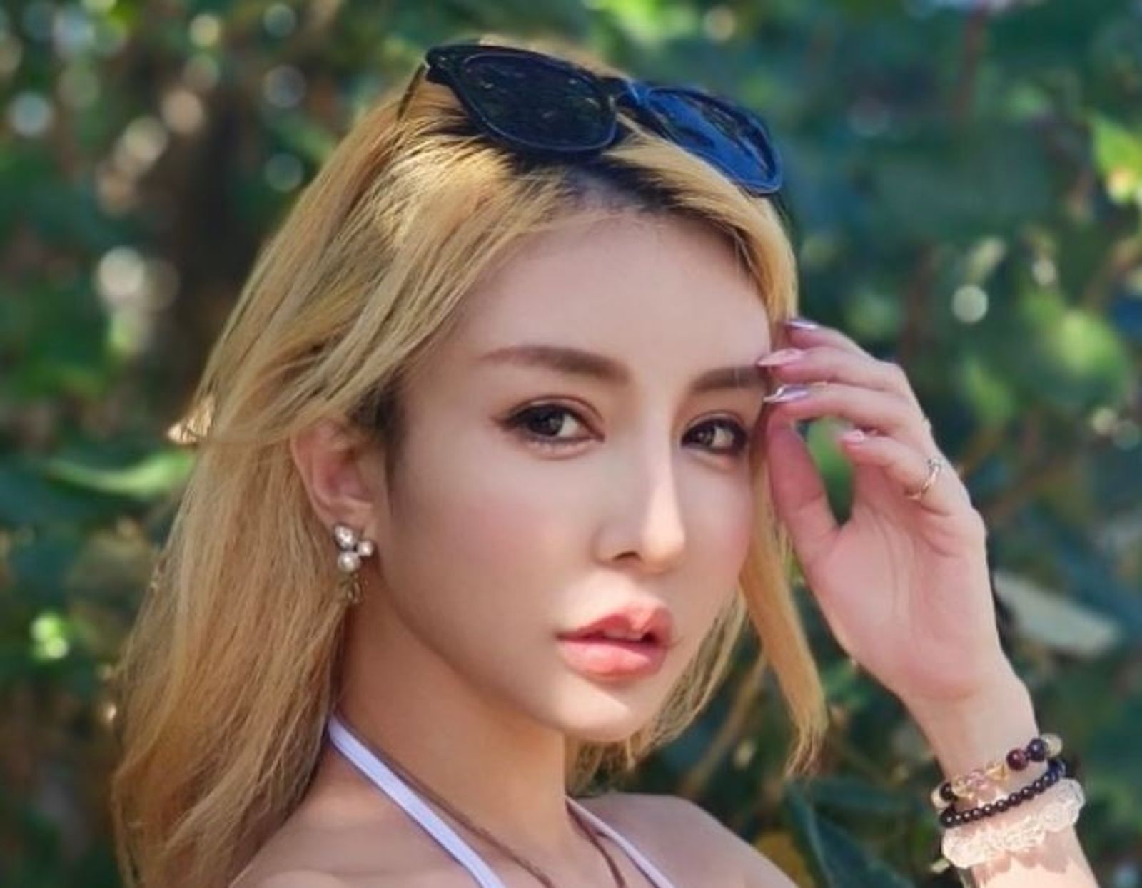 雪碧不忍員工穿6年不捨換 霸氣掏3.3萬幫買名牌鞋 - 鏡週刊 Mirror Media