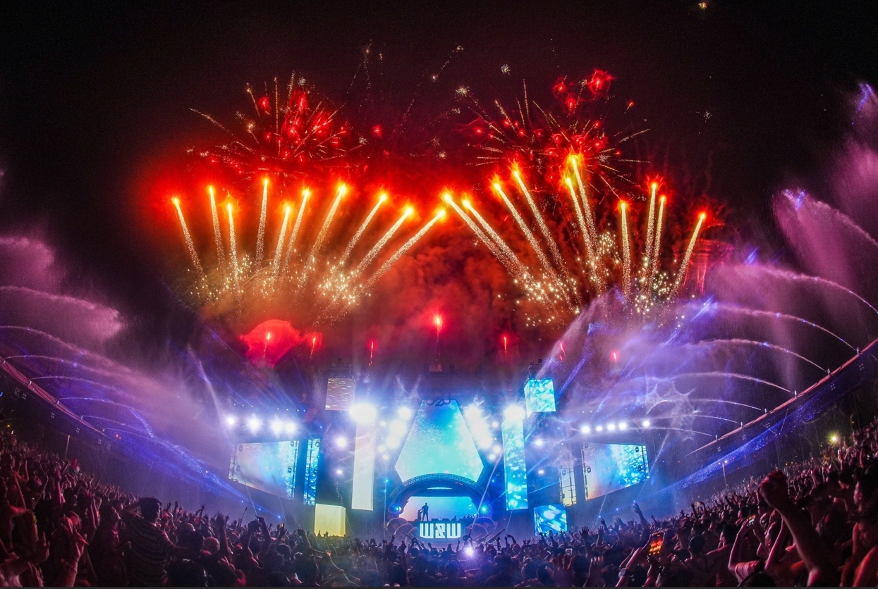 「派對國歌製造機」W&W壓軸領軍！重現傳奇畫面 S2O Taiwan潑水音樂節high翻舞池